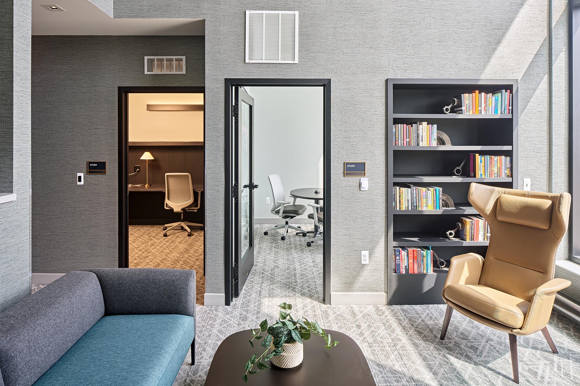 Luxury Apartments in Detroit - Birmingham Pointe Apartments